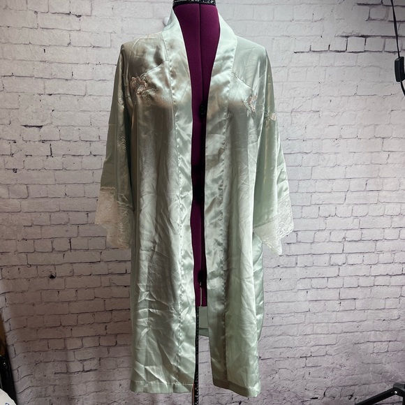 Val Mode | Intimates & Sleepwear | Vintage Val Mode Satin Robe Light ...